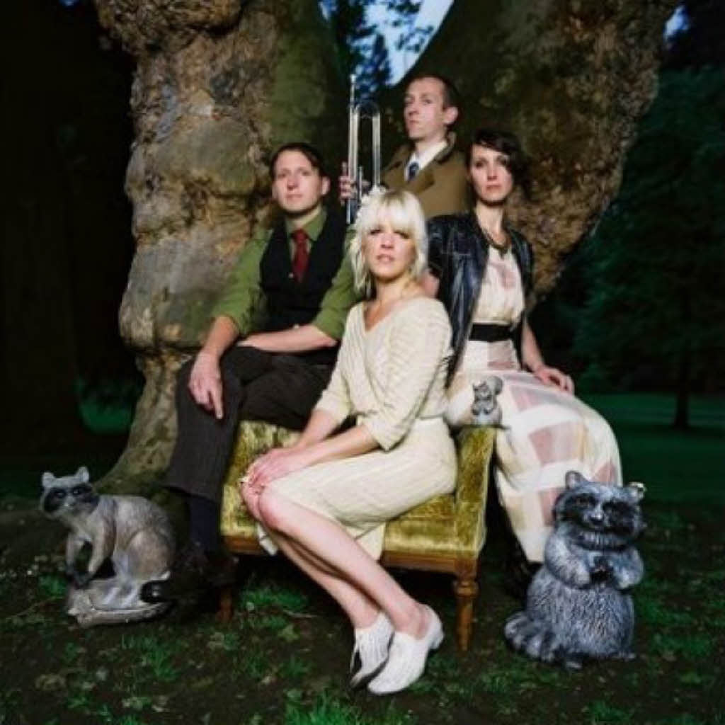 Verlosung: Tu Fawning im Waldsee - Verlosung (fudder) - Badische Zeitung