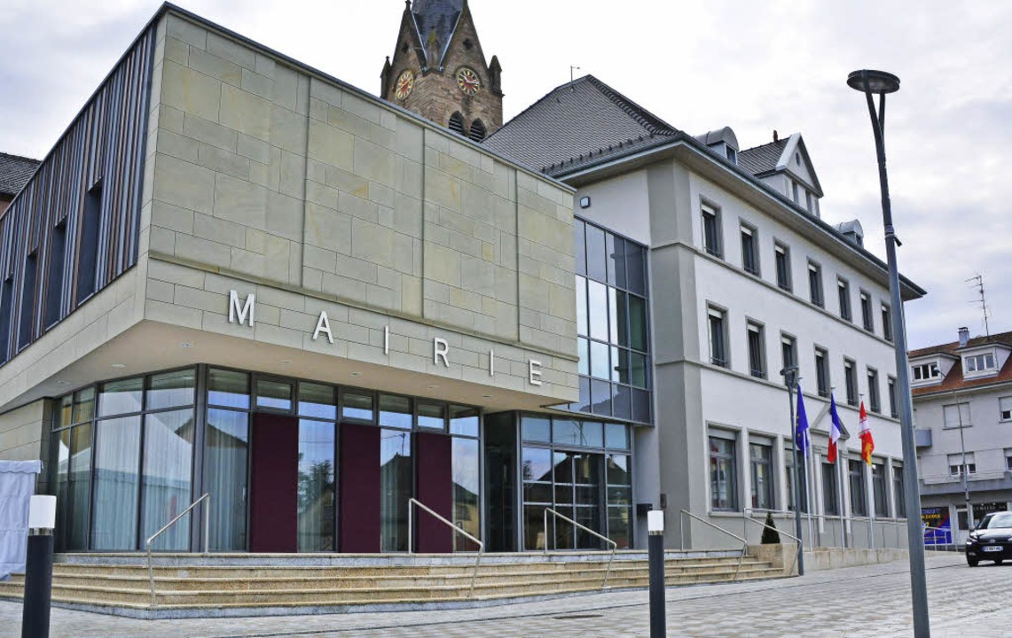 Village-Neuf feiert sein neues Rathaus - Elsass - Badische Zeitung
