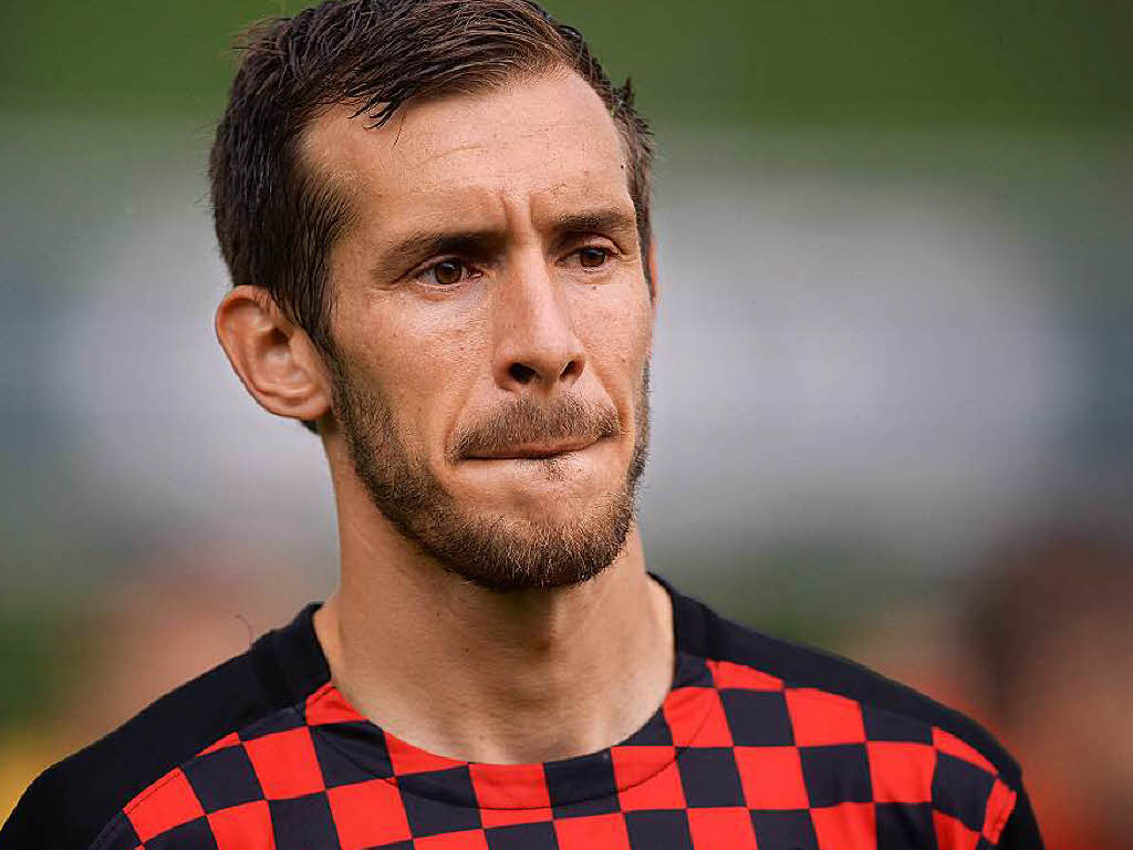 Verhandlungen mit Julian Schuster kurz vor Abschluss - SC Freiburg ...