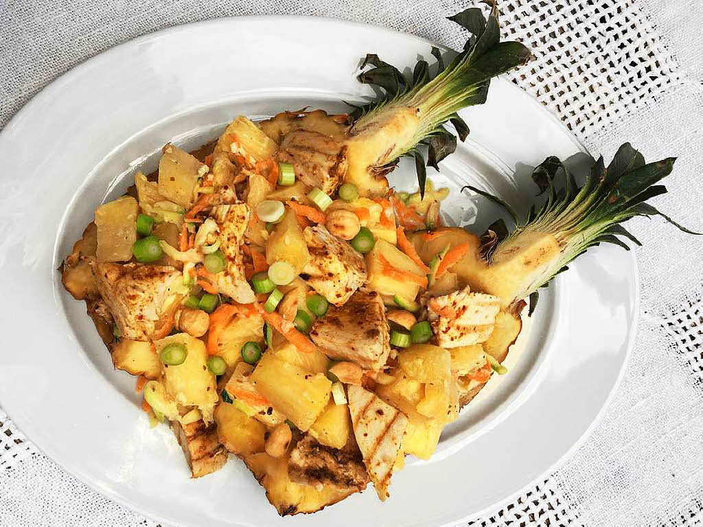 Echt brasilianisch: Ananassalat mit Hähnchenbrust - Gastronomie ...