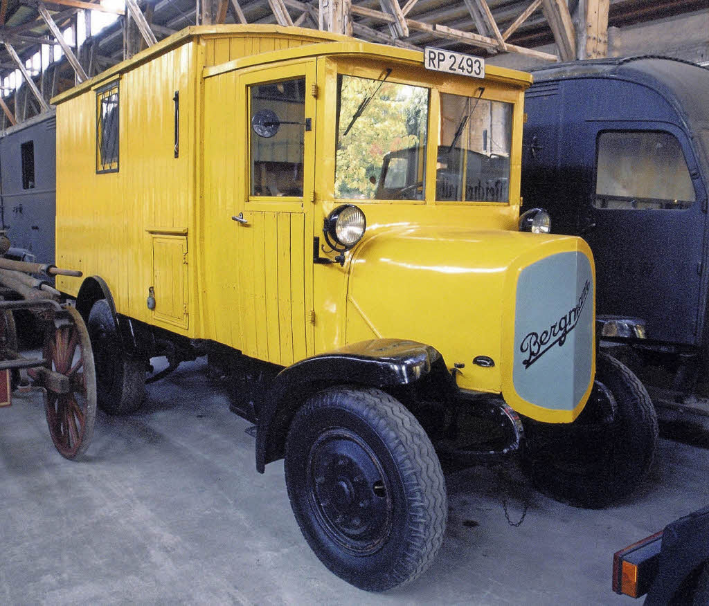 Die Post trug schon 1926 mit einem Elektro-Fahrzeug die Post aus ...