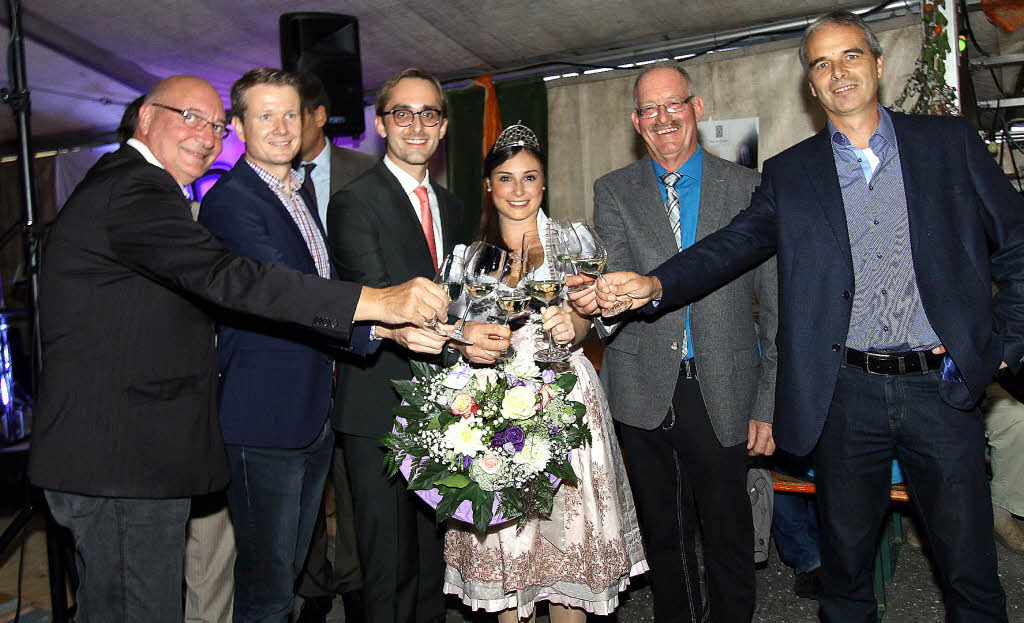 Edle Tropfen, leckeres Essen und Musik - Vogtsburg - Badische Zeitung