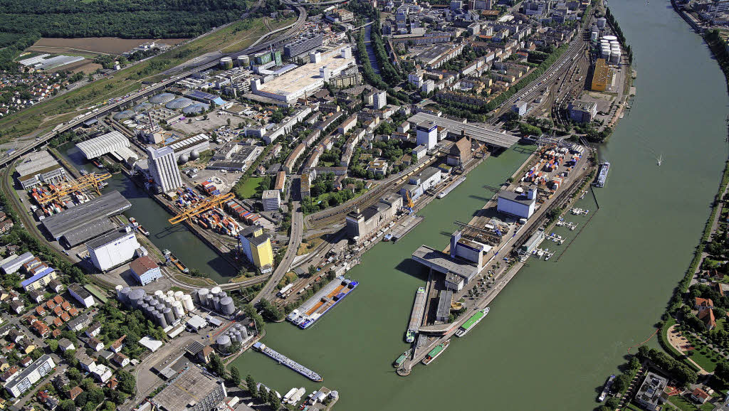 390000 Container im Jahr - Weil am Rhein - Badische Zeitung