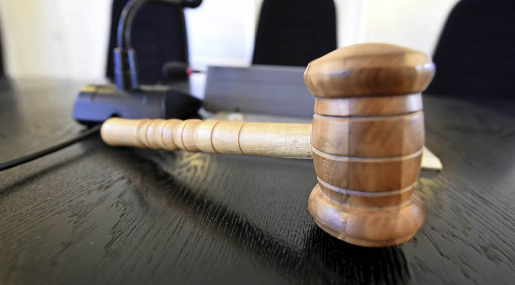 Zum Anschaffen gezwungen - Südwest - Badische Zeitung