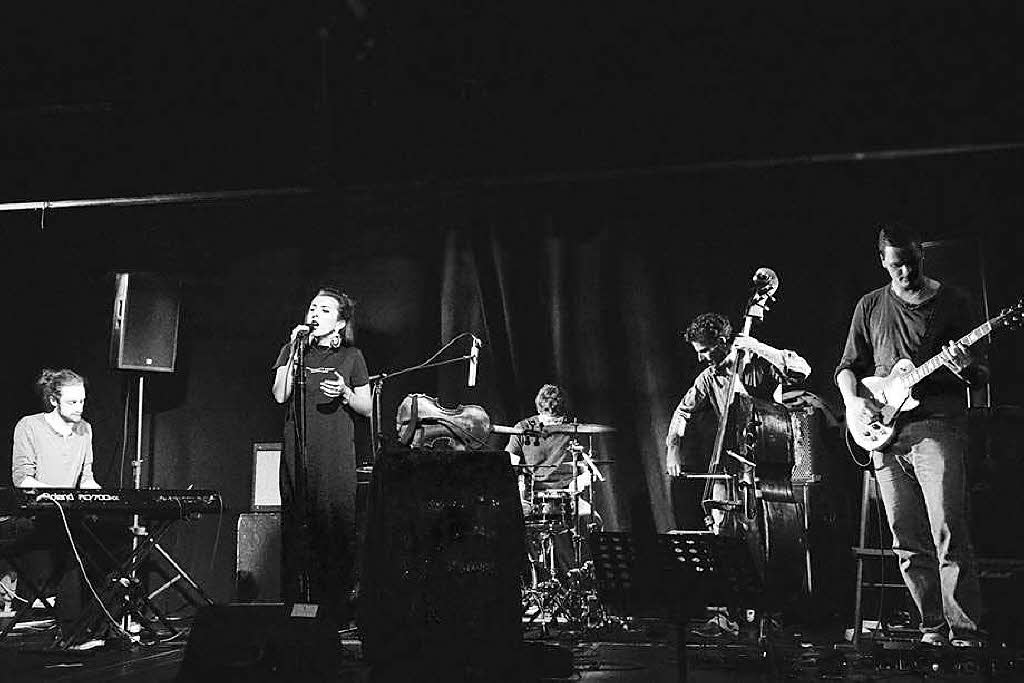 Newcomer-Band Triaz spielt im Freiburger SWR-Studio - Der gute Ton ...