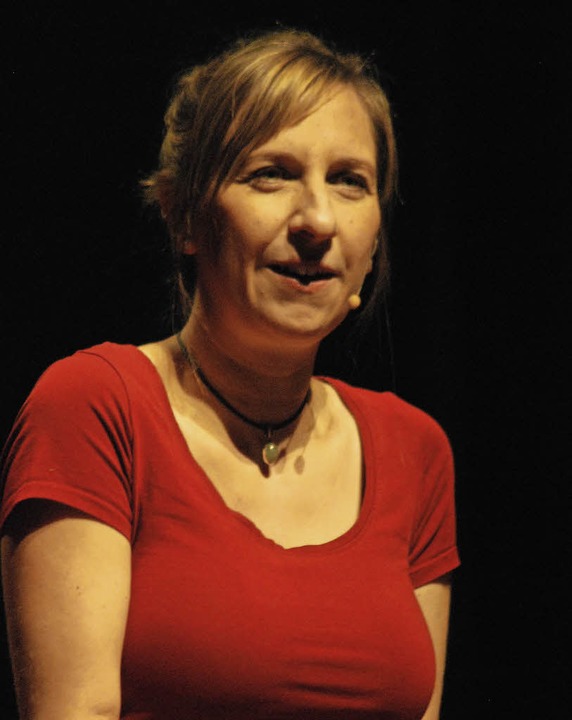 Kabarattistin Sarah Hakenberg und ihr Programm „Nur Mut!“ - Theater ...