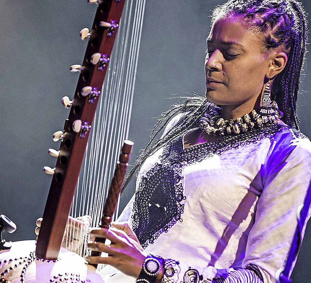 Die Kora wird weiblich - Rock & Pop - Badische Zeitung