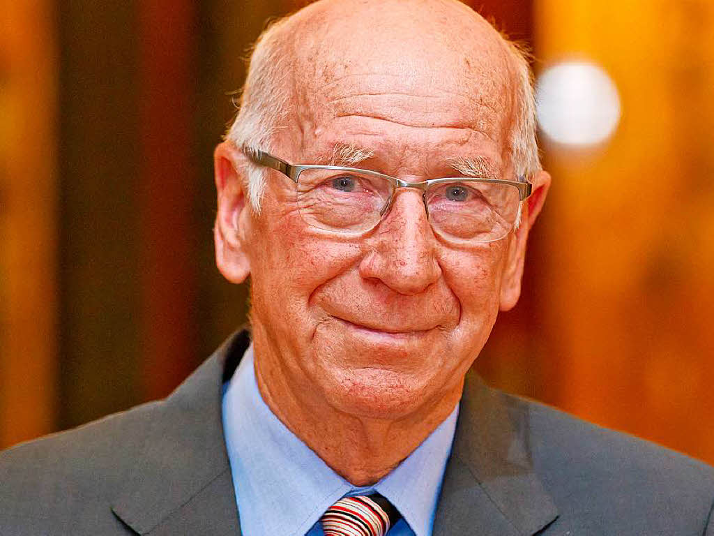 Englands "Mr. Football": Sir Bobby Charlton wird 80 - Fussball ...