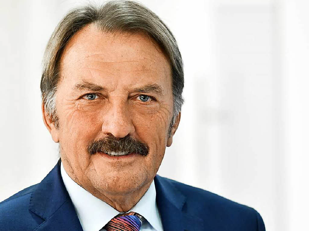 Norbert Weber erhält die Adolph Blankenhorn Medaille - Müllheim ...