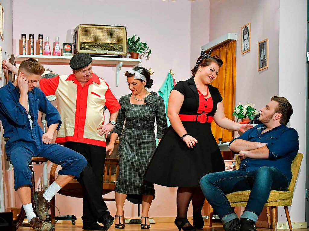 Fotos: Saiger Laienspieler groß in Form - Lenzkirch - Fotogalerien ...