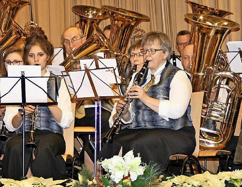 Dirigent Markus Wagner lobt beachtlichen Probeneifer der Musiker ...