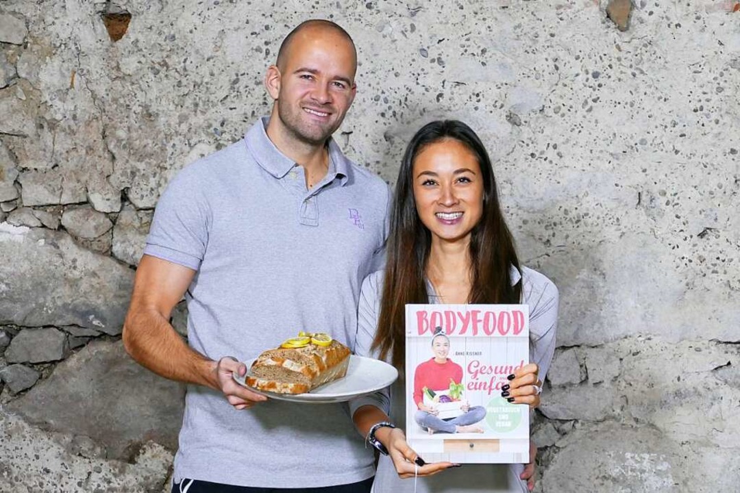 Zwei Fitness-Youtuber aus Königschaffhausen haben ein Kochbuch ...