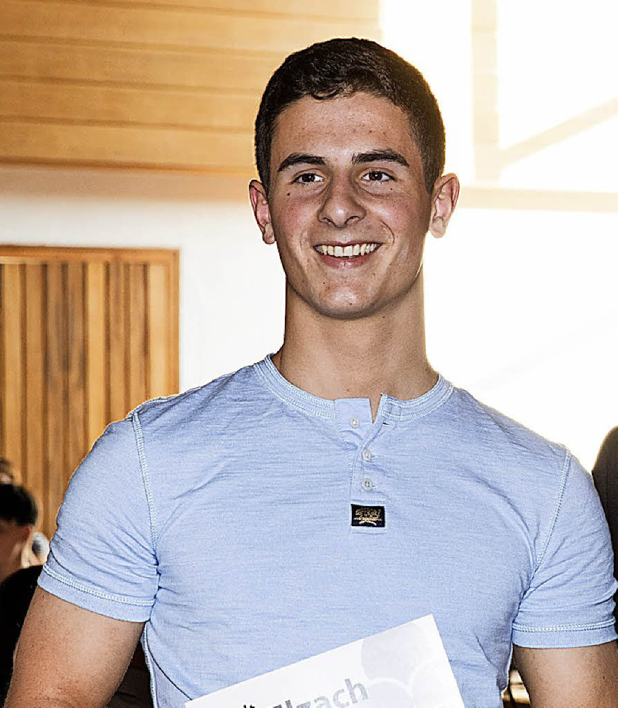 Christoph Becherer erhält Preis für gute Ausbildung - Elzach - Badische ...