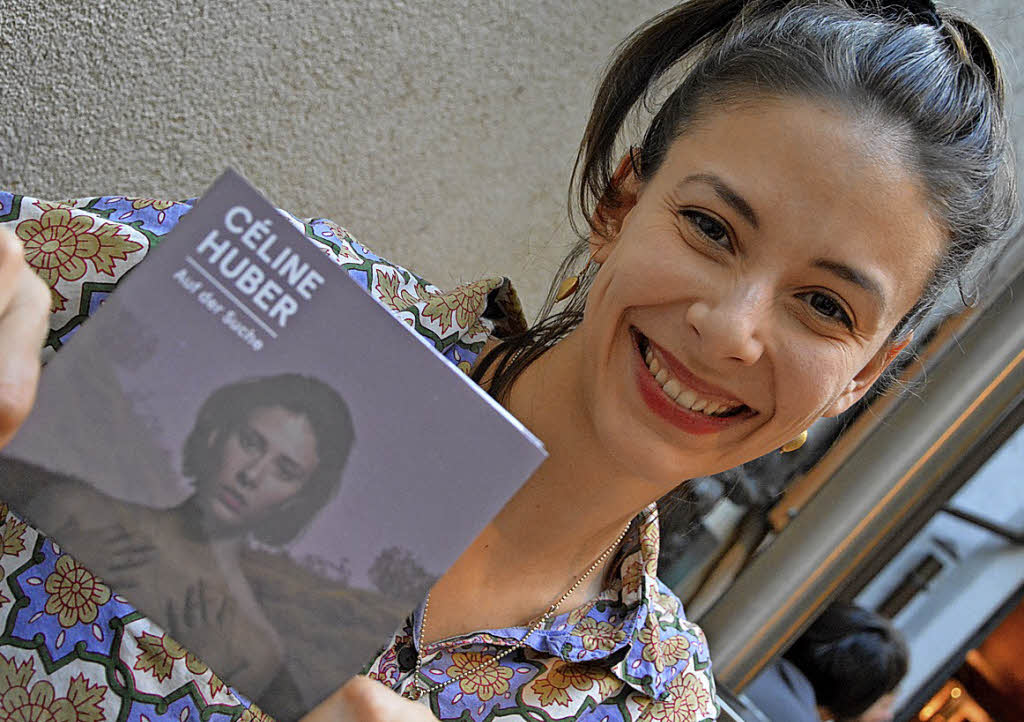 Céline Huber stellt im Nellie Nashorn in Lörrach neue CD "Auf der Suche ...