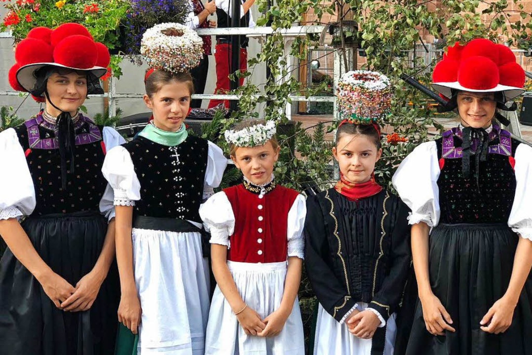 "Schwarzwaldmädel" auf Großleinwand im Klosterhof St. Peter - St. Peter ...