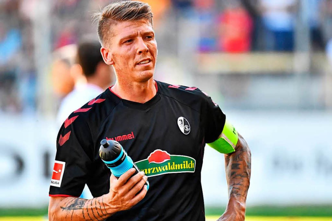 Mike Frantz ist neuer Kapitän des SC Freiburg - SC Freiburg - Badische ...