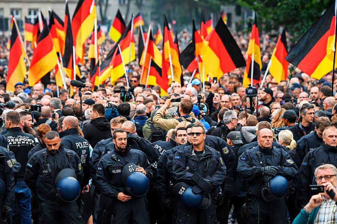 11.000 Menschen bei AfD-Demo und Gegenprotesten in Chemnitz ...