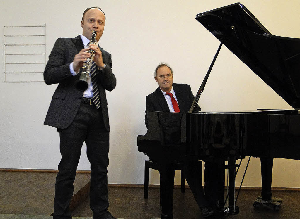 Musikalische Zeitreise mit dem Duo Jan Di in Lahr - Klassik - Badische ...