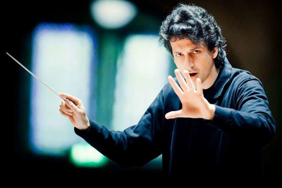 Michael Sanderling dirigiert das SWR-Symphonieorchester in Freiburg ...