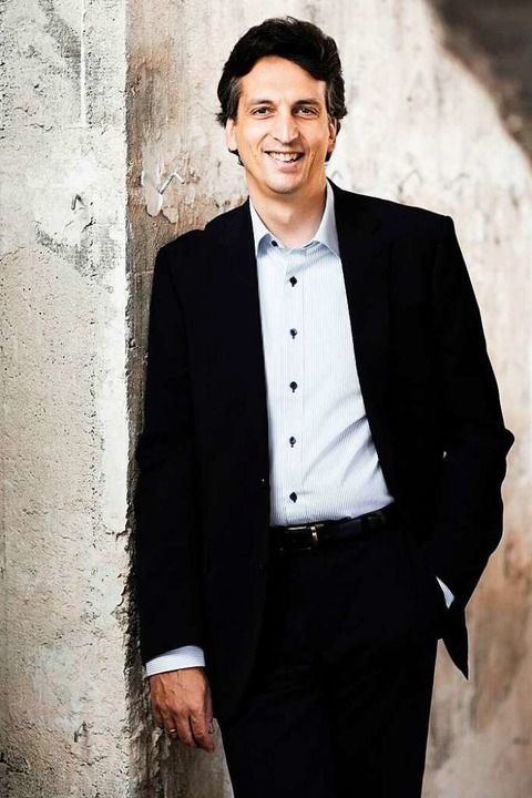 Michael Sanderling dirigiert das SWR-Symphonieorchester in Freiburg ...