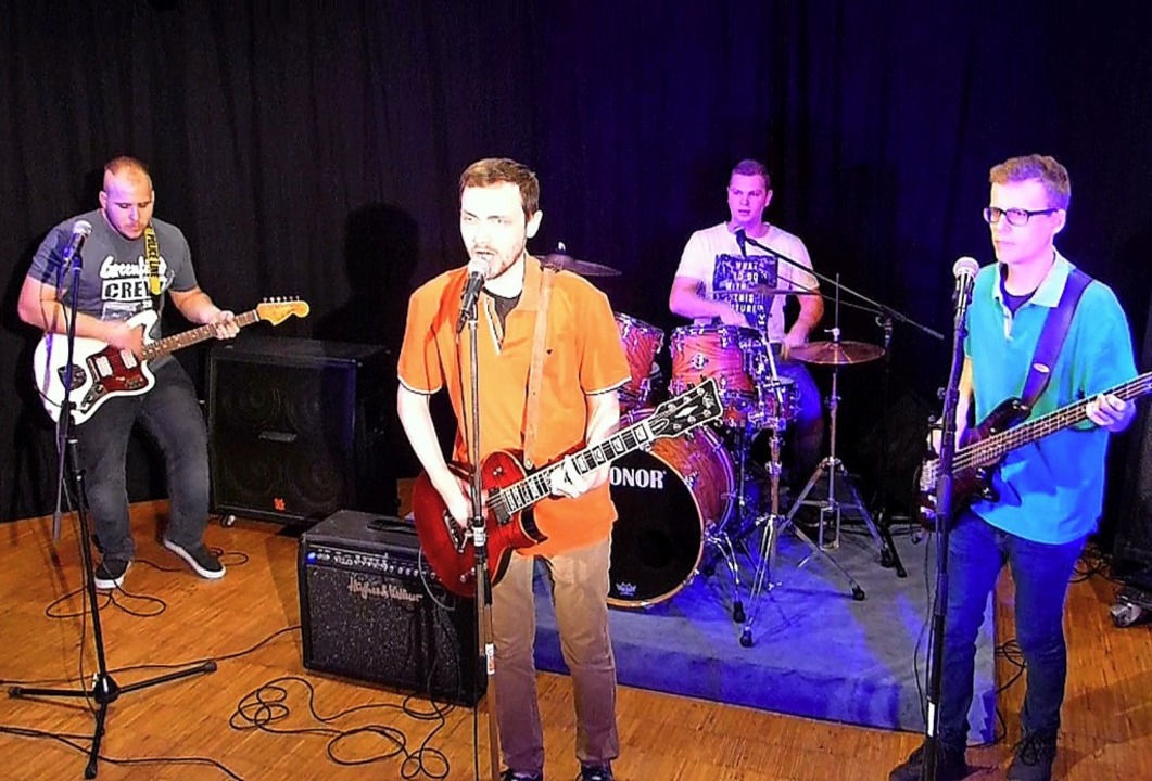 The Darvin Moon Sound feiern ihr Debütalbum "Behind the Trees" im ...