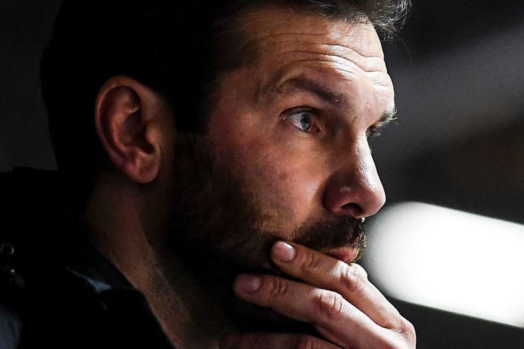 Wie EHC-Freiburg-Trainer Melichar den Klassenerhalt schaffen will - EHC ...