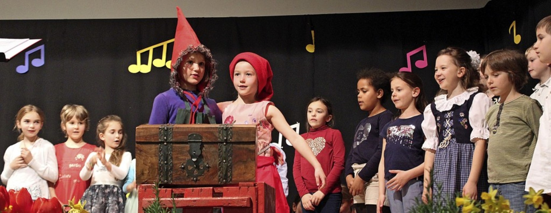 Mehrere Generationen gemeinsam auf der Bühne - Buggingen - Badische Zeitung