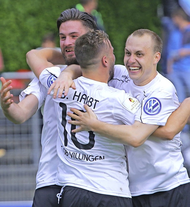 "Beim Jubeln fast das Kreuzband gerissen" - Oberliga BaWü - Badische ...