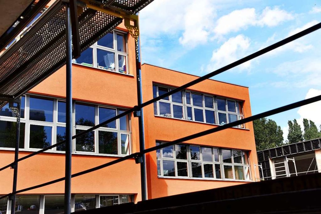 Sanierung der Schule in Freiburg-Weingarten wird doppelt so teuer wie ... Sanierung der Schule in Freiburg-Weingarten wird doppelt so teuer wie ...