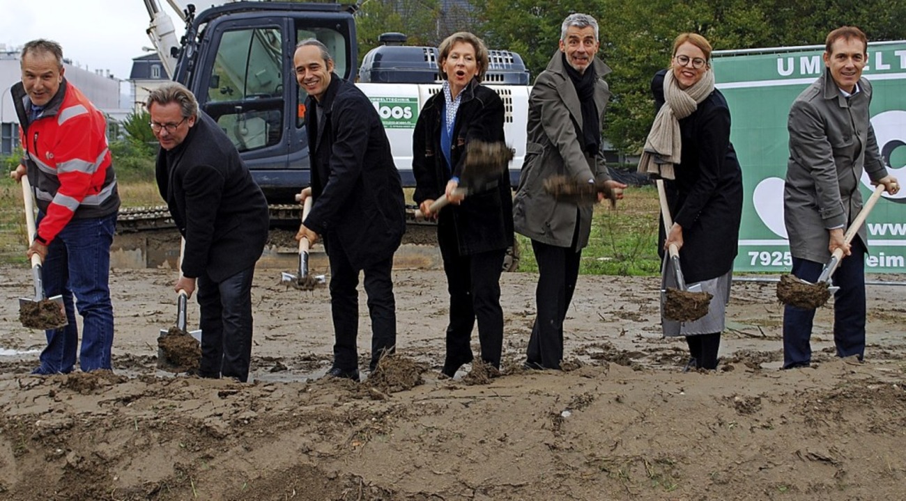 Das größte Lörracher Loch graben - Lörrach - Badische Zeitung