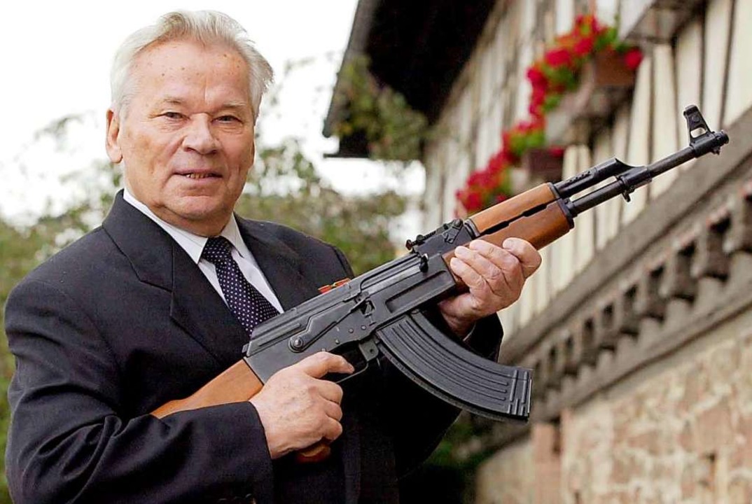 Vor 100 Jahren wurde Sturmgewehr-Erfinder Kalaschnikow geboren - Ausland - Badische Zeitung