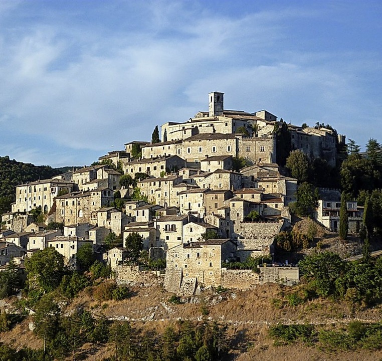 Labro in Italien - Reise - Badische Zeitung
