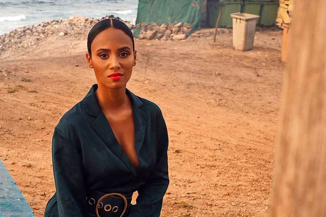 Mayra Andrade: "Befreit von der Verpflichtung zur Tradition" - Rock ...