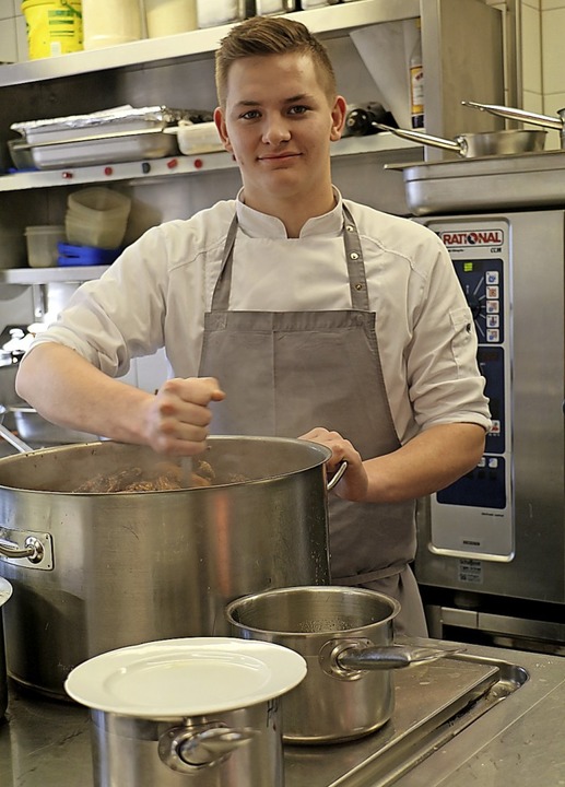 Wachtel, Reh und Apfelküchle: das BZ-Weihnachtsmenü - Gastronomie ...