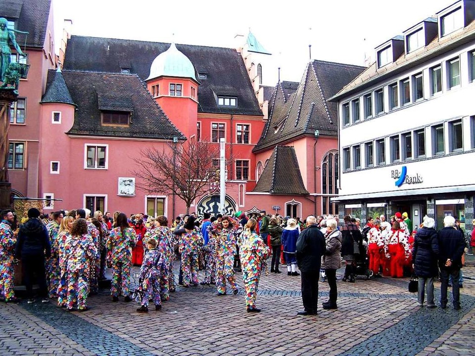 Die Breisgauer Narrenzunft belebt die Fasnet mit einem Auftaktevent - Freiburg - Badische Zeitung