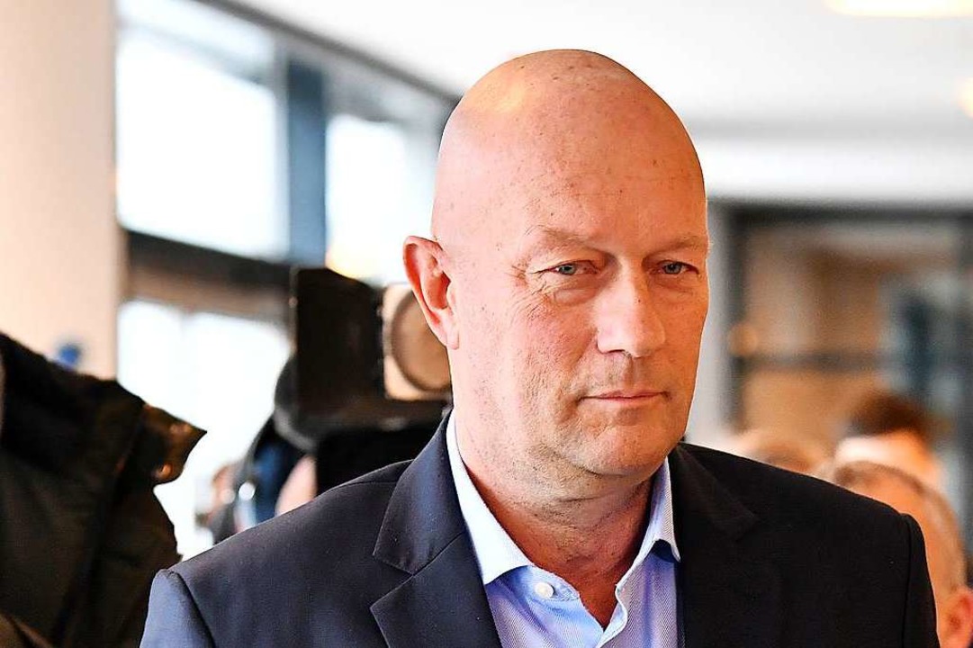Thomas Kemmerich als Ministerpräsident Thüringens zurückgetreten ...