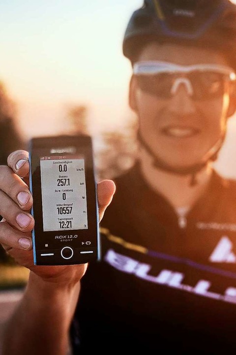 Simon Stiebjahn fährt zwölf Mal hintereinander auf den Kandel ...