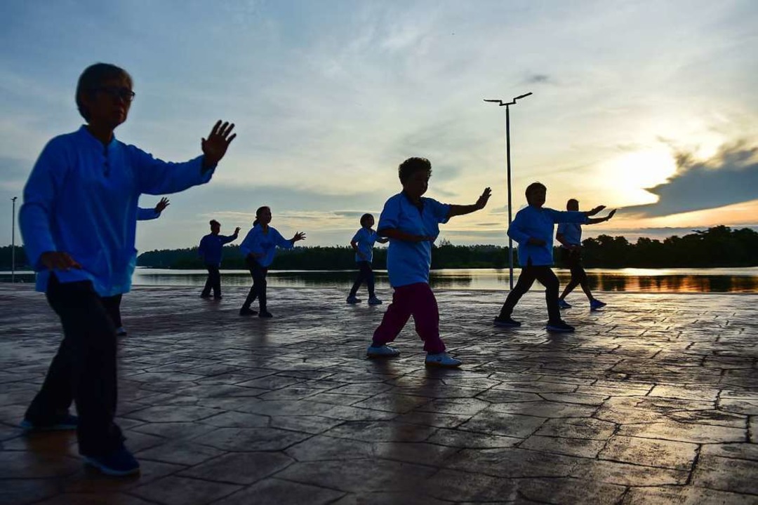 Tai Chi zur frühen Morgenstunde in Bad Säckingen - Bad Säckingen ...