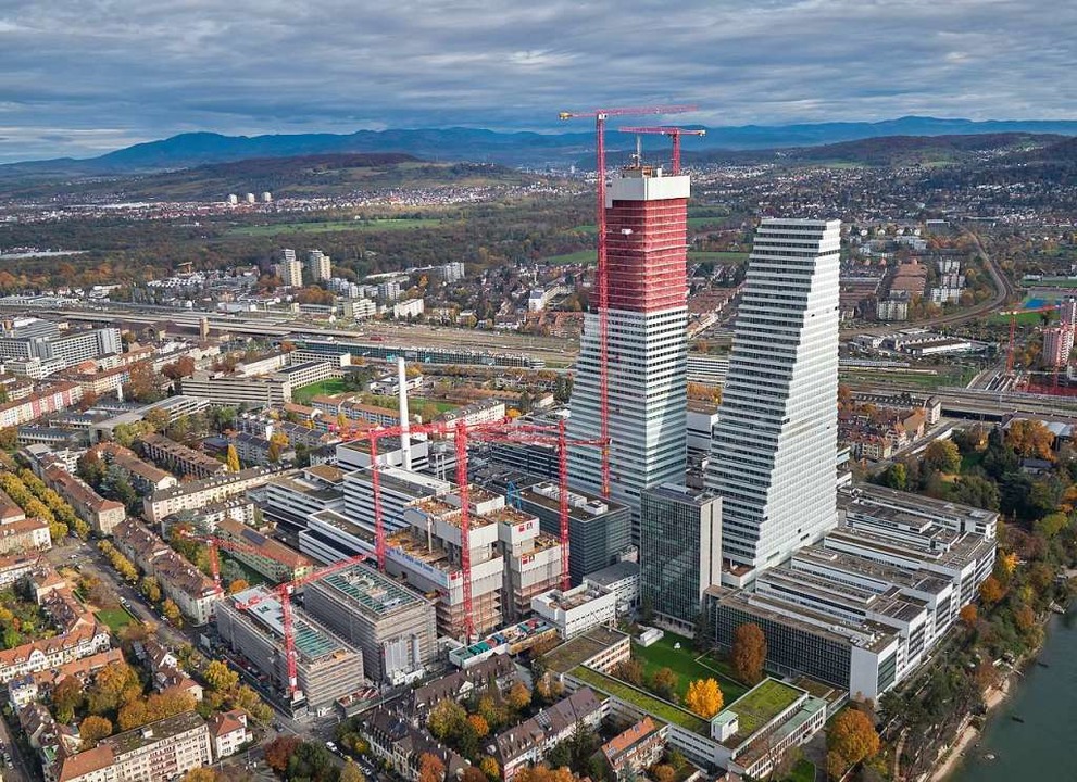 Der Rohbau des neuen Basler Roche-Hochhauses steht - Basel - Badische ...