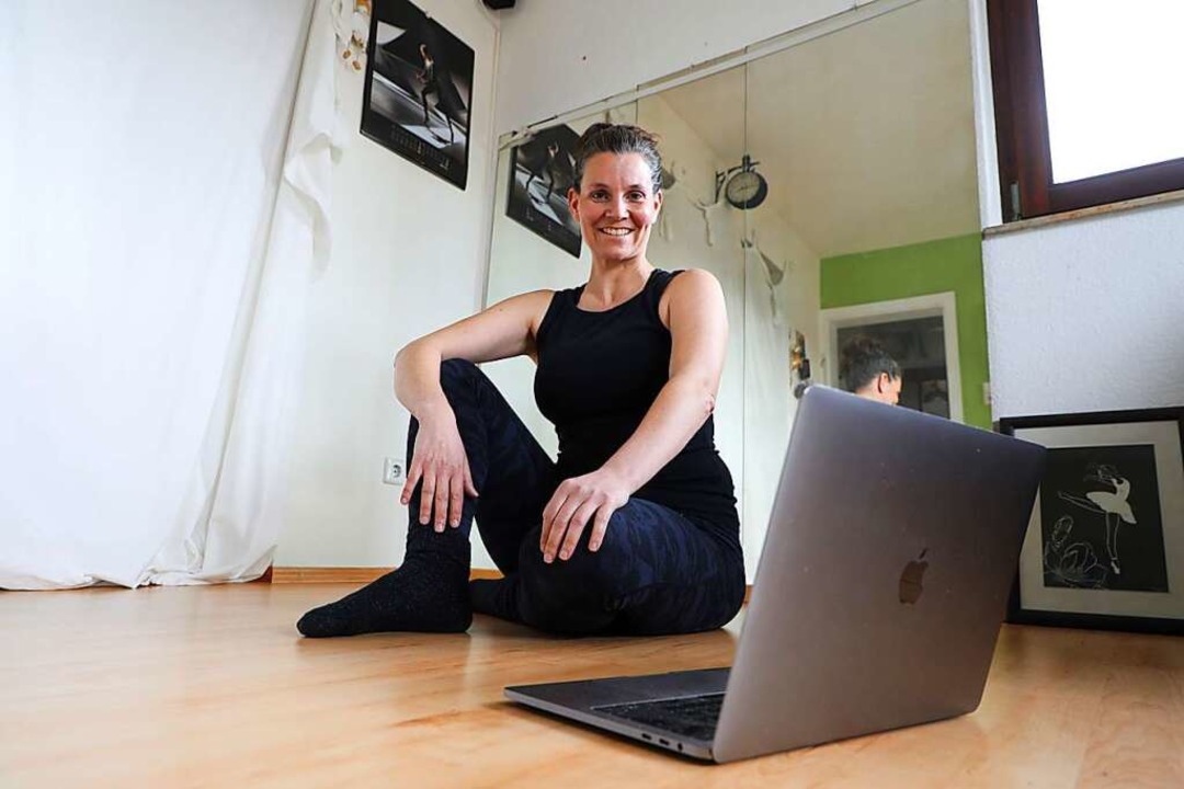 Die vor dem Laptop tanzen – Ballett- und Tanzunterricht im Lockdown - Offenburg - Badische Zeitung