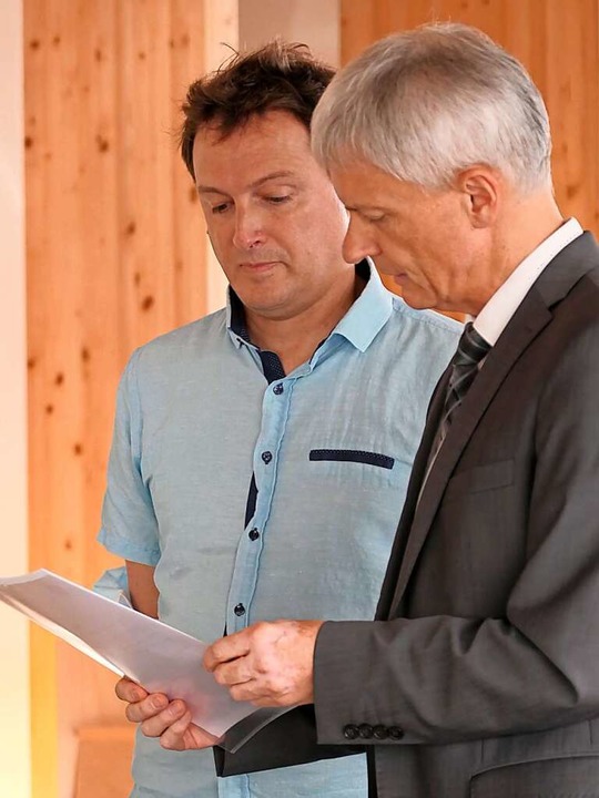 Bert Riesterer folgt auf Wolfgang Petter im Staufener Rat - Staufen ...