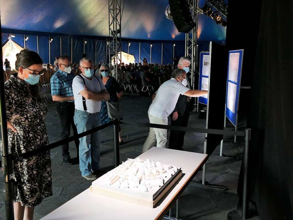 Viel Applaus für Faust-Forum-Pläne bei Infoveranstaltung in Staufen ...