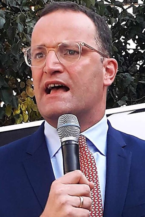 Lautstarke Impfgegner können Jens Spahn nicht schocken - Kreis Waldshut ...