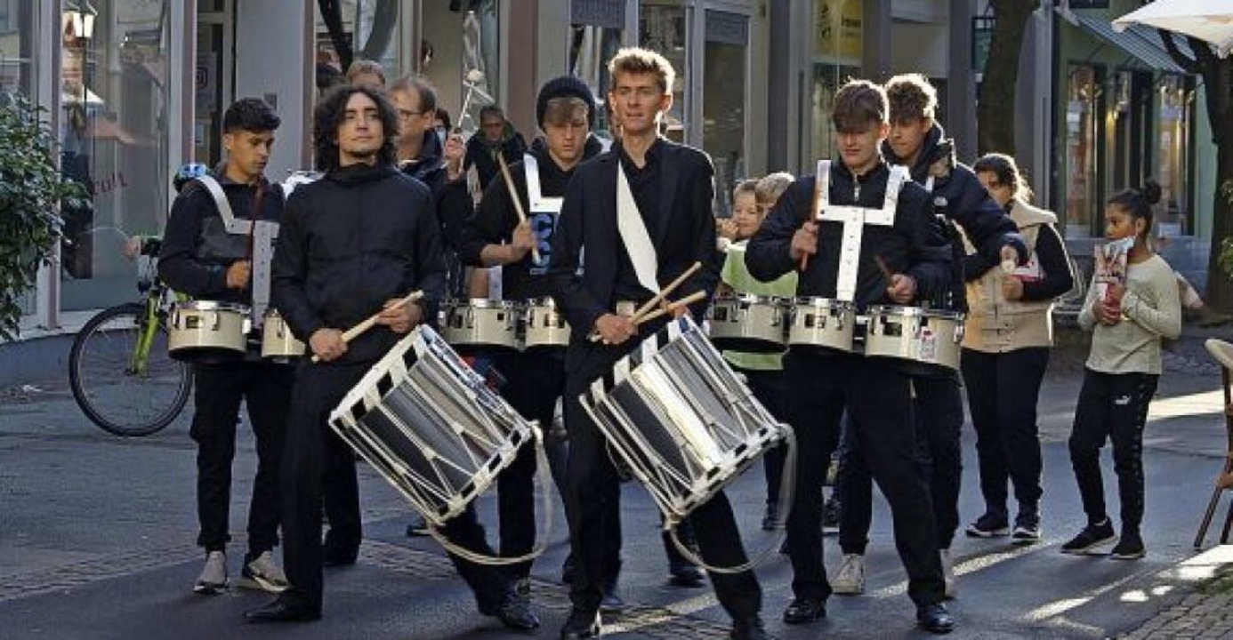 Trommeln für das neue Semester der Musikschule - Offenburg - Badische ...