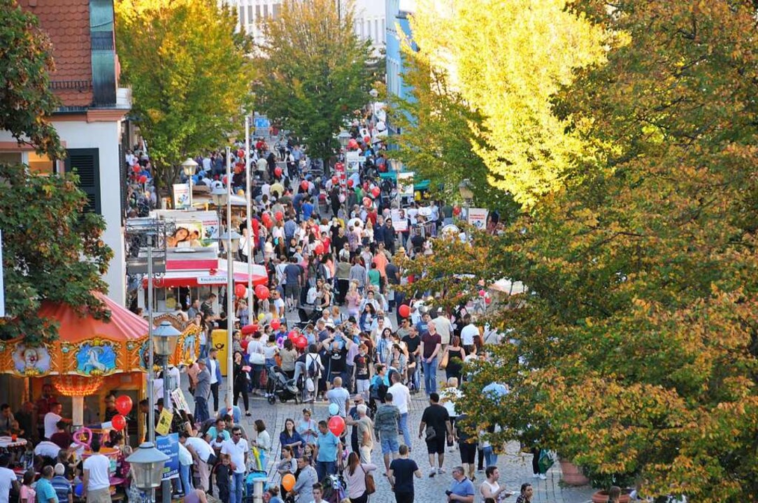 Erster "Hamburger Fischmarkt" seit Oktober 2019 in Offenburg ...