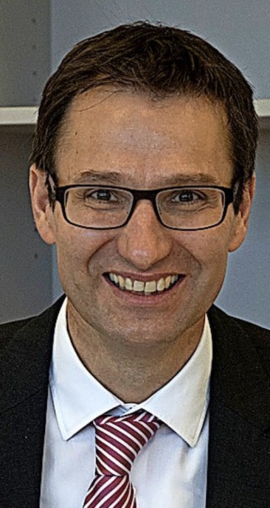 MENSCHEN: Riesterer bleibt weiter im Amt - Kreis Breisgau ...