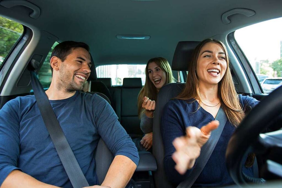 Wie sich mit Mitfahrern im Auto Steuern sparen lassen - Wirtschaft ...