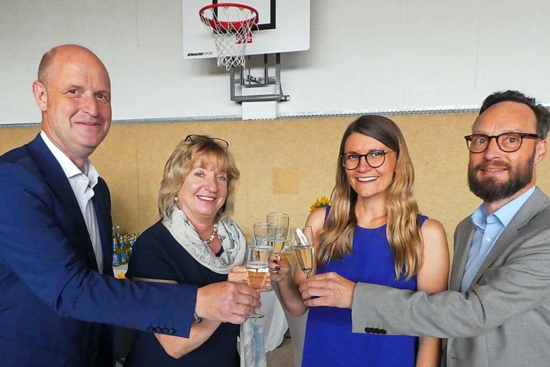 Nach 100 Tagen läuft es "hervorragend" - Titisee-Neustadt - Badische ...