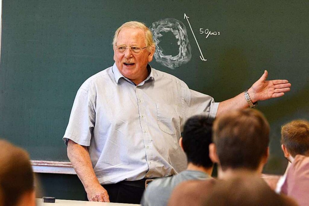 Astrophysiker und Nobelpreisträger besucht sein früheres Freiburger ...