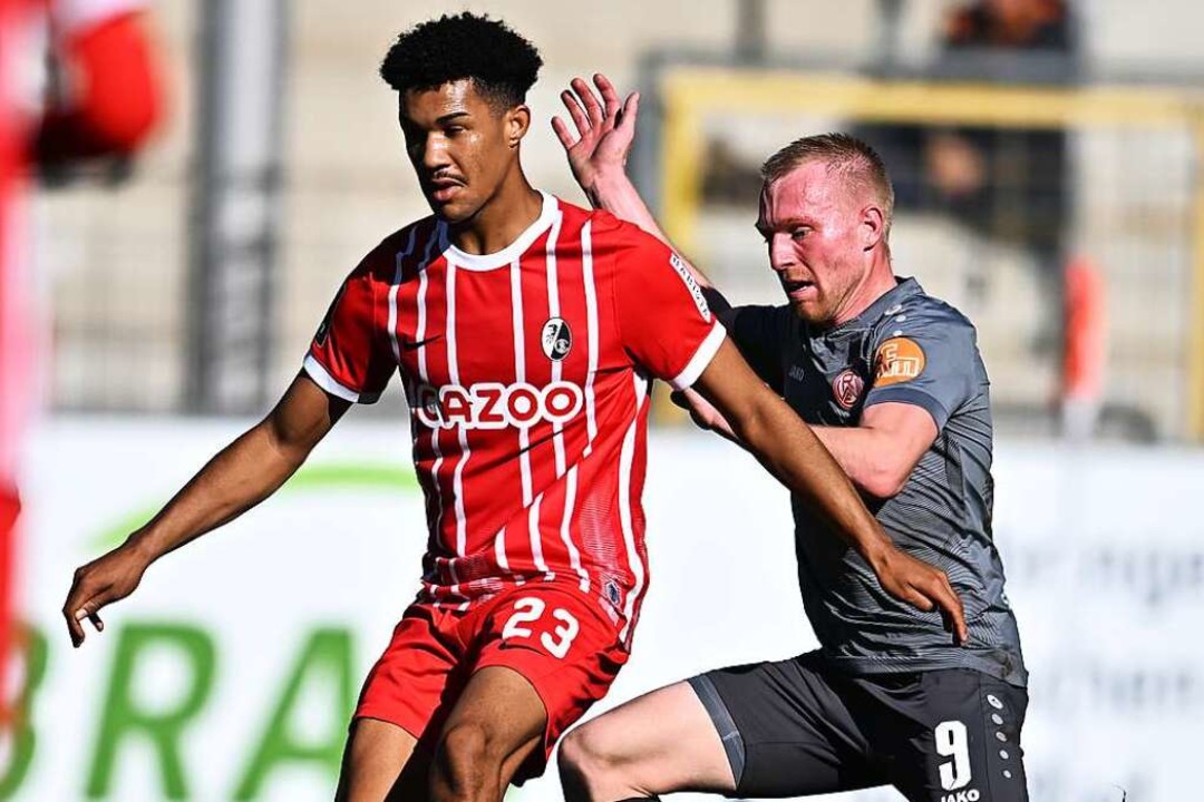 Auf leisen Sohlen hat sich Kenneth Schmidt beim SC Freiburg II toll ...